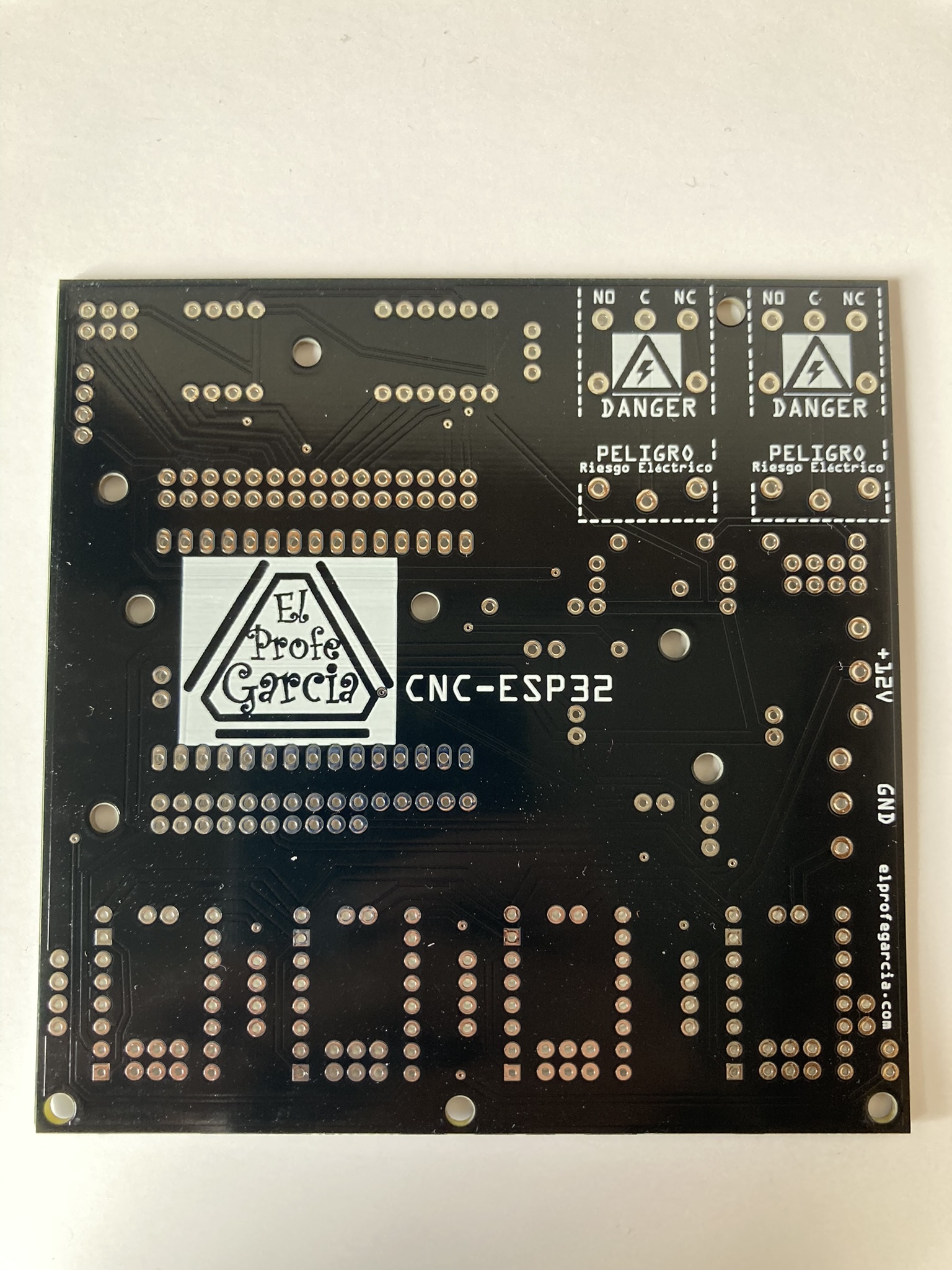 PCB CNC-ESP32 – Dinastia Tecnologica